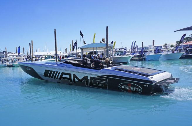 Cigarette Racing 515 Project ONE the beauty of speed - Panorama 4° Piano