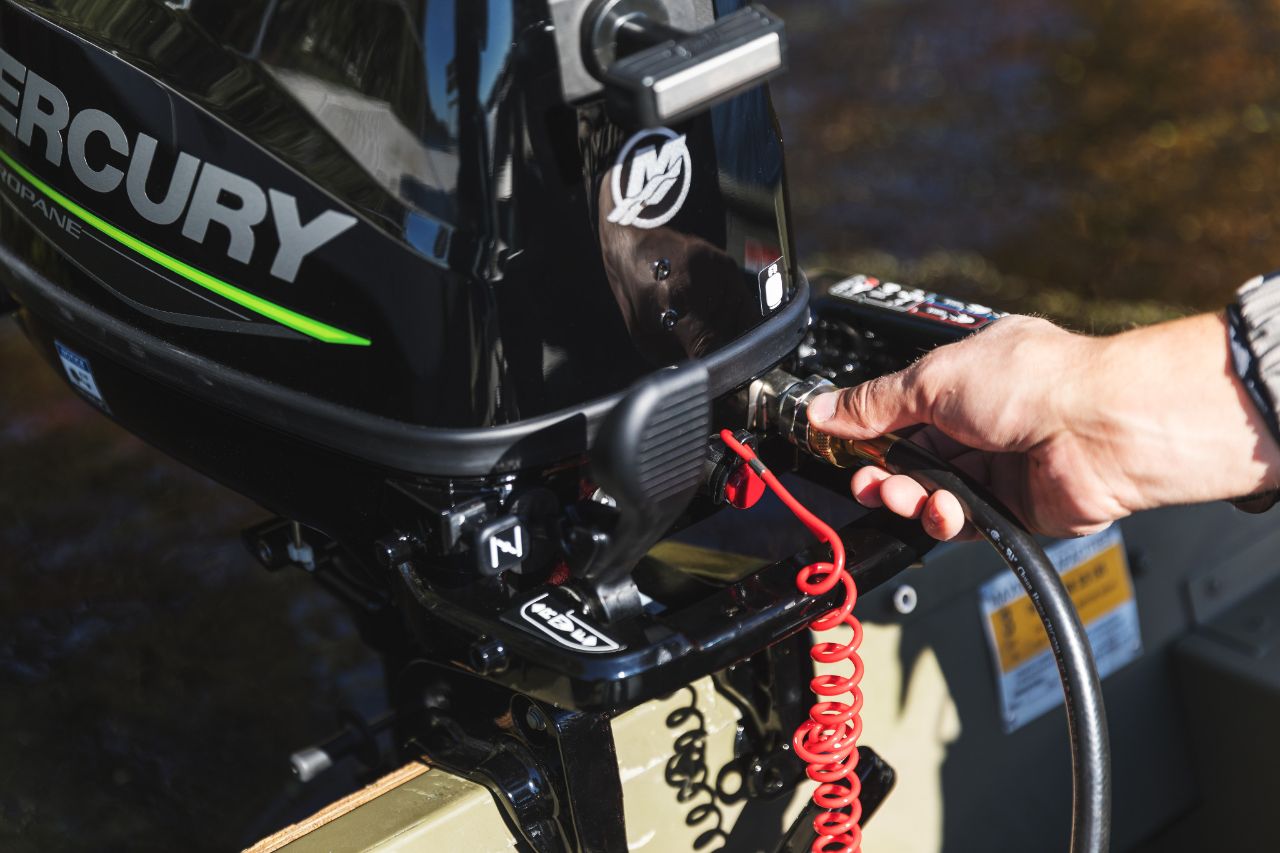 New Mercury the 5 hp Propane/LPG outboard for small sailboats and ...