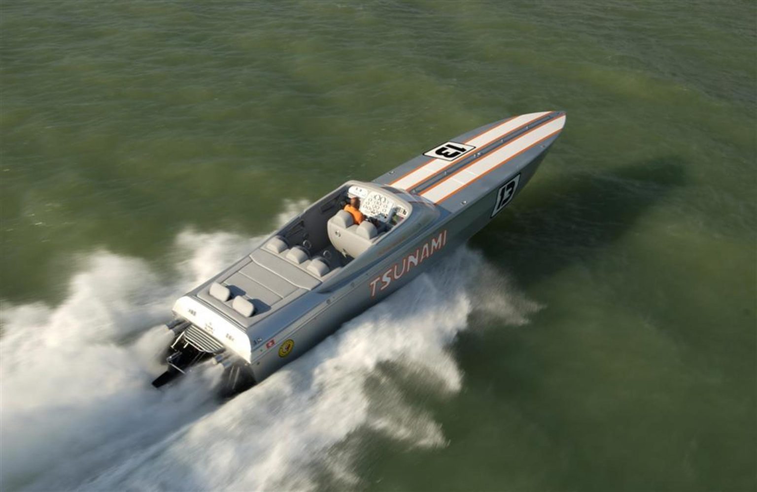 Apache Renegade 42 'extreme performance - Panorama 4° Piano