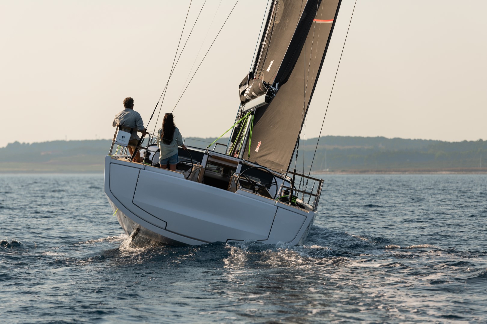 Elan GT6 la prima barca a vela del cantiere Elan Yacht con Porsche ...